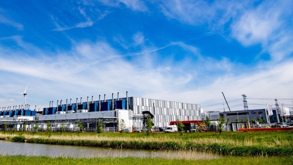 Nieuwsbericht over datacenters Zeewolde - Eemshaven - Dorp Oudeschip